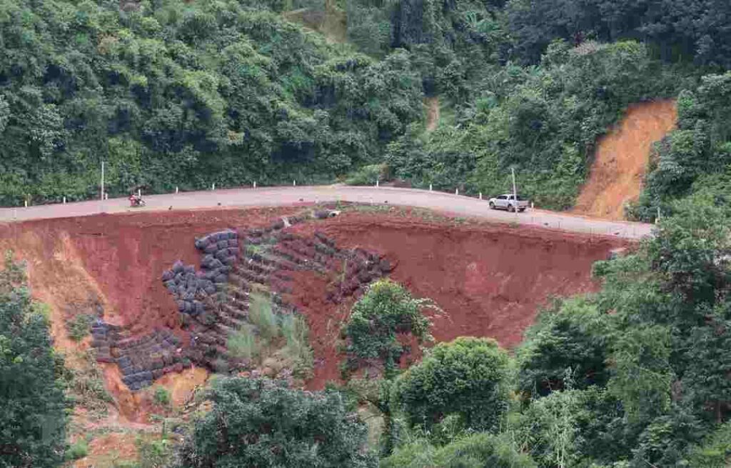 Sạt lở đất - Nguyên nhân và hậu quả của hiện tượng này - thiennhien247 ...