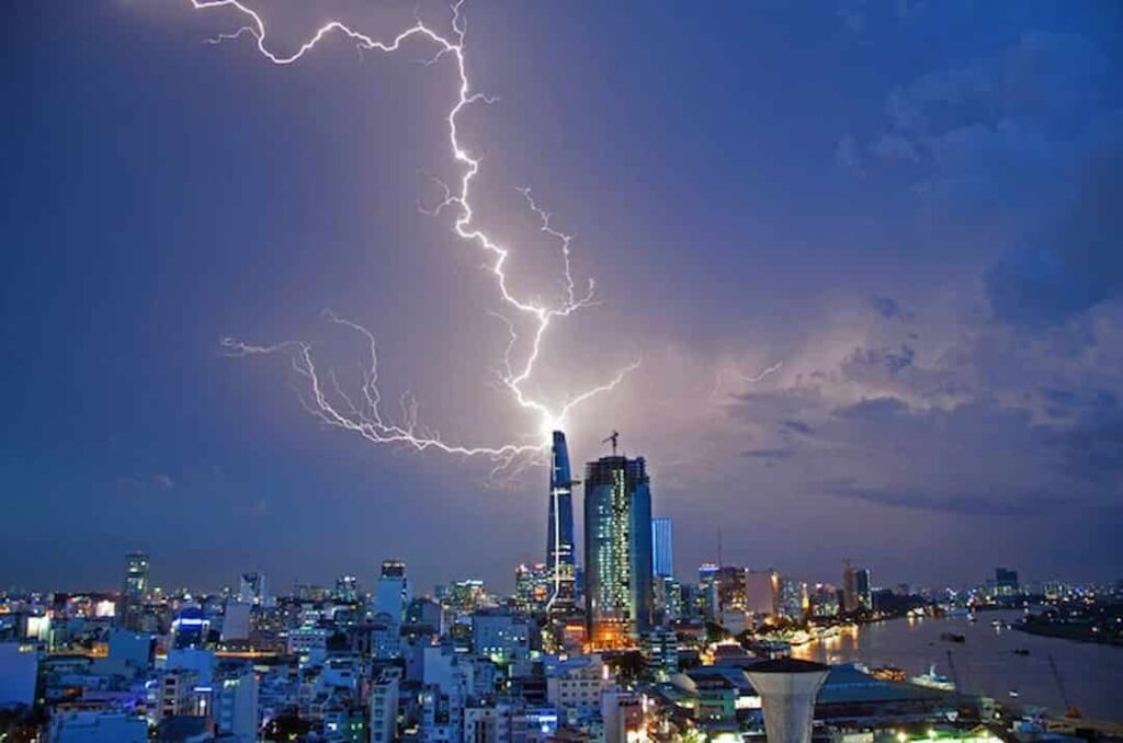 Sấm sét hình thành như thế nào và những phản ứng hóa học ...